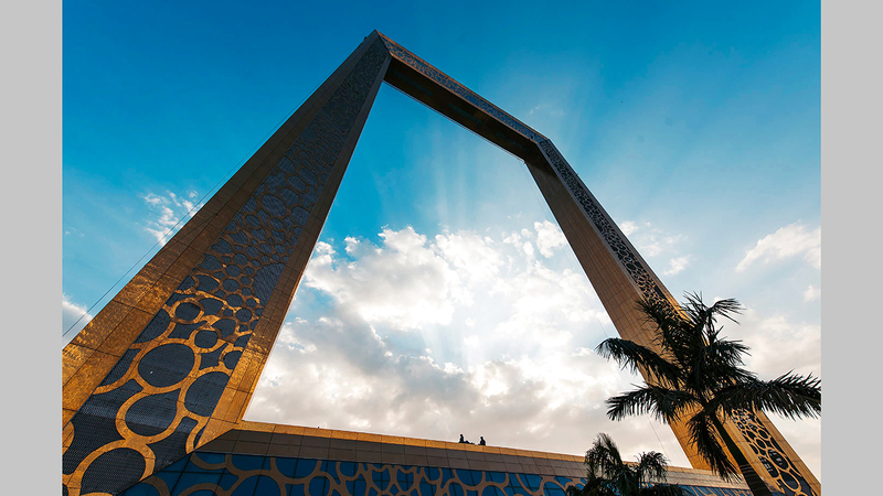 «برواز دبي».. إطلالة عبر الزمن على مدينة ساحرة