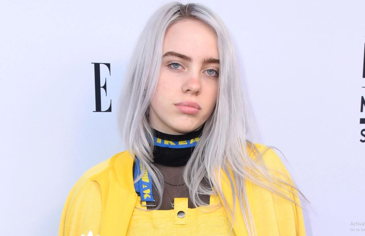 بيلي إيليش تكشف سرا من طفولتها افسد حياتها: «وصمة عار»