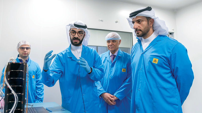 Sultan bin Ahmed inspects the readiness of the "Sharjah Sat-1 ...
