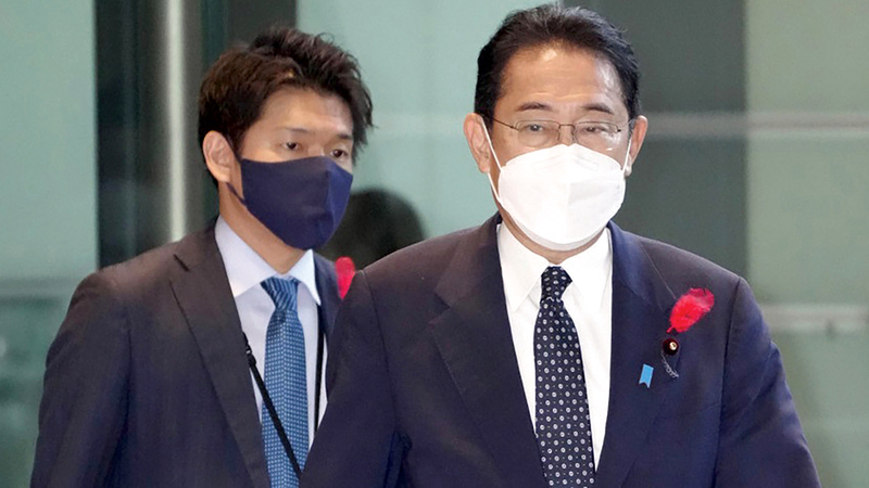 The son of the Prime Minister of Japan toured cities in cars owned by ...